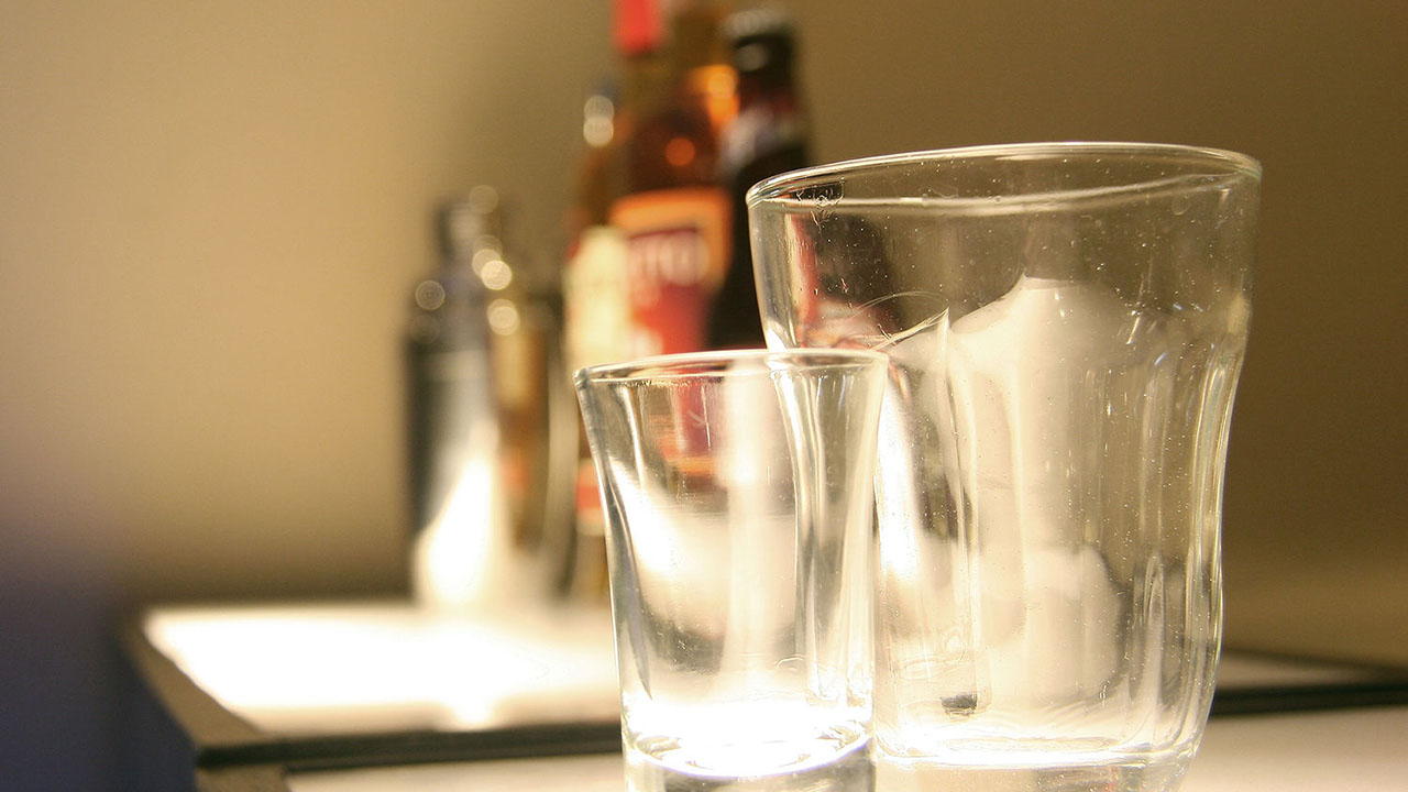 Autoridades insisten en su empeño contra fabricación de bebidas ...